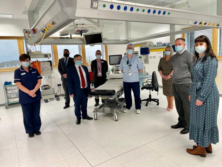 Health Minister pays tribute to staff at Downe Hospital - South Eastern ...